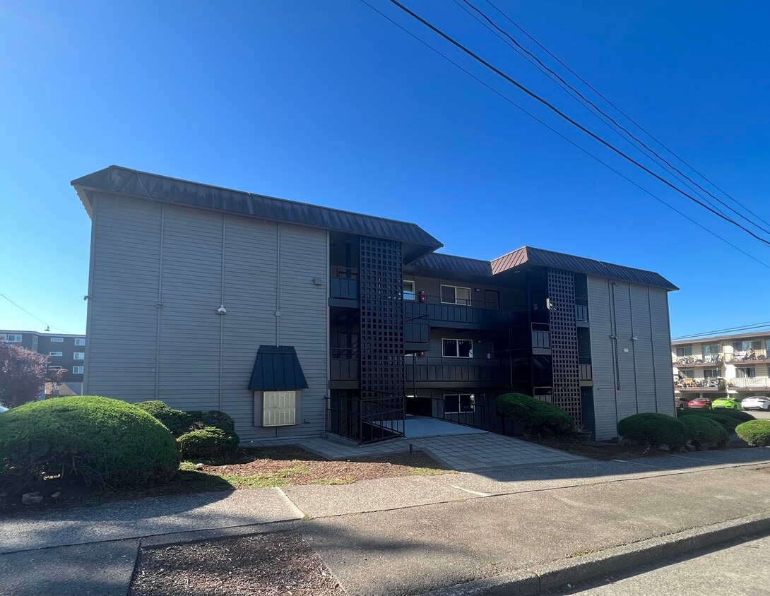 1615 SW Henderson St, Seattle, WA 98106 - 1615 SW Henderson St Seattle ...