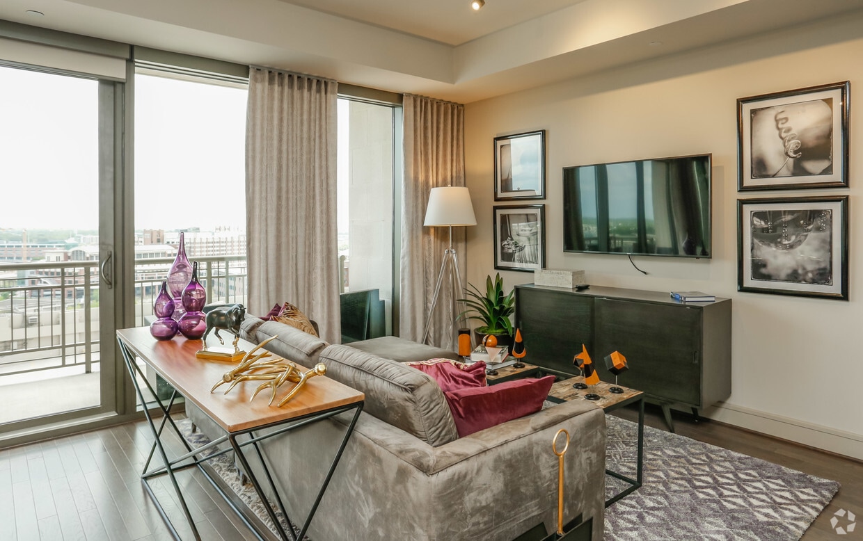 Market Square Tower - 777 Preston St Houston, TX | Apartments.com