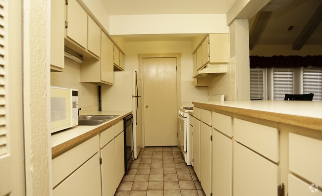 Apple Ridge Apartments - Walker, MI | Apartments.com