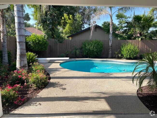 Bullard Student Apartments for Rent - Fresno, CA - 7 Rentals ...