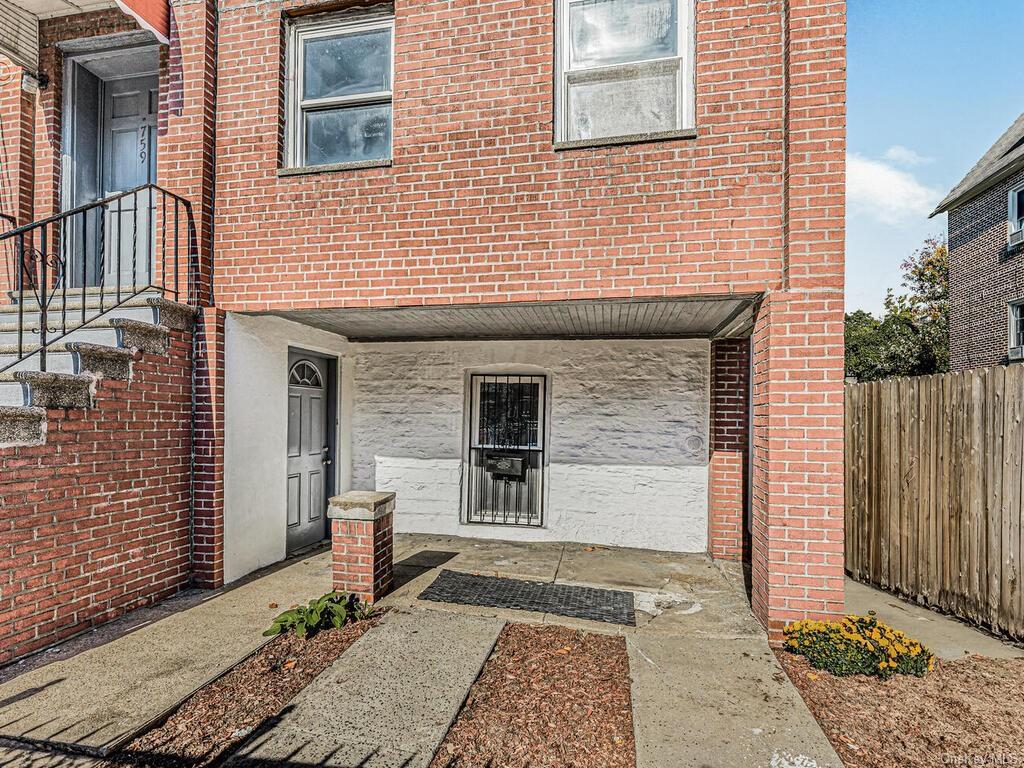 759 E 218th St Unit 2A, The Bronx, NY 10467 - Room for Rent in The ...