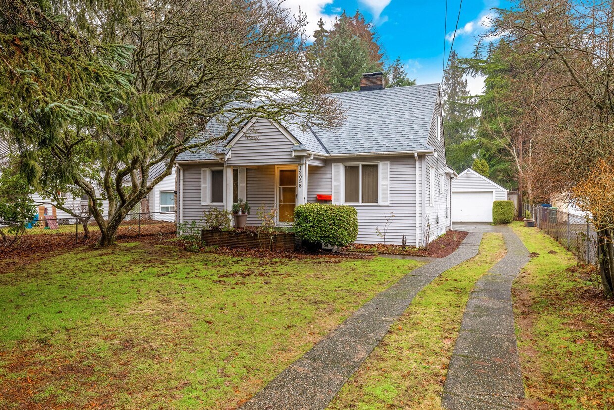 12058 10th Ave S, Seattle, WA 98168 - House Rental in Seattle, WA ...