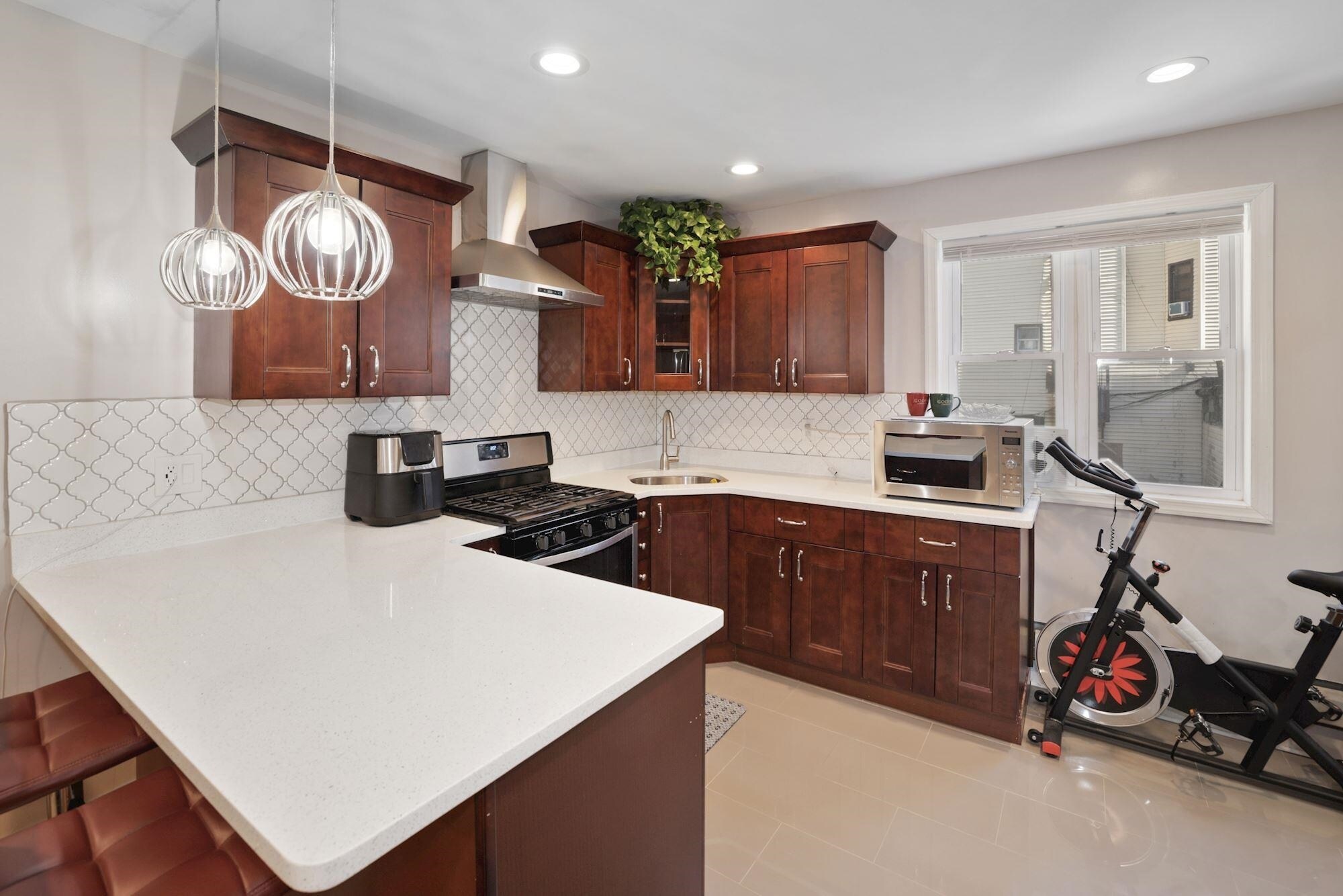 4 Garrison Ave Unit 2, Jersey City, NJ 07306 - Room for Rent in Jersey ...