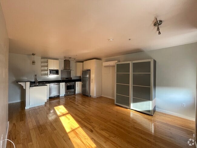 Penn-Fallsway Student Apartments for Rent - Baltimore, MD - 5 Rentals ...