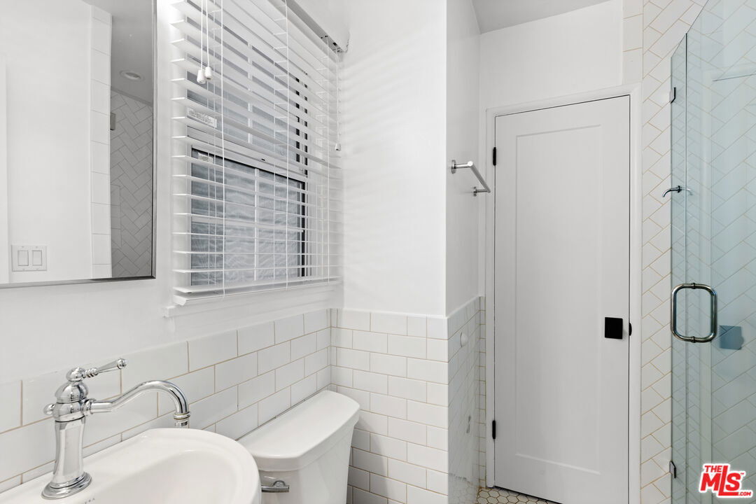 12730 La Maida St, Los Angeles, CA 91607 - House Rental in Los Angeles ...