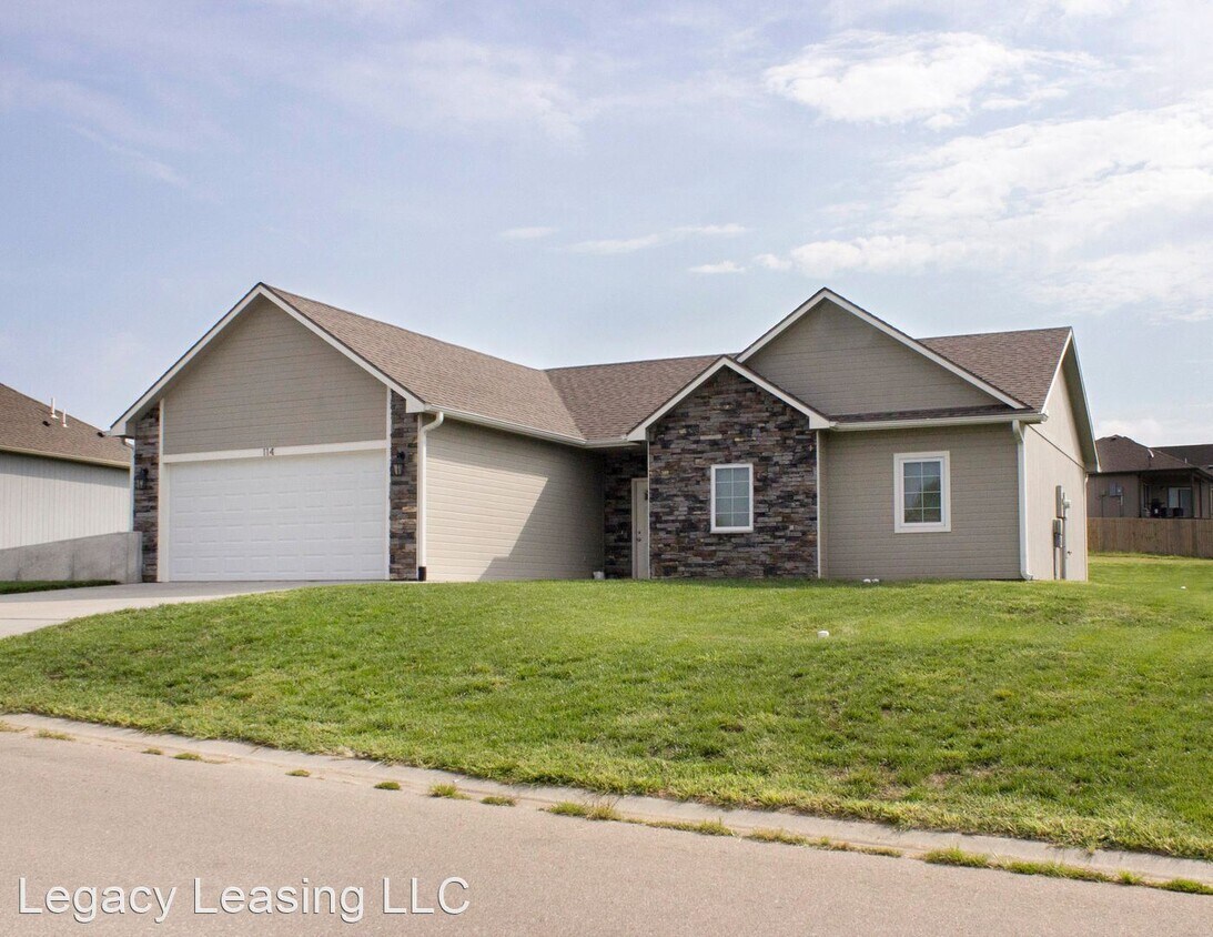 114 Prairie Meadow Rd, Saint George, KS 66535 - House Rental in Saint ...