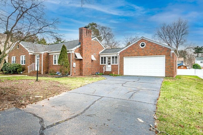 174 E Chestnut Ave, Metuchen, NJ 08840 - House Rental in Metuchen, NJ ...