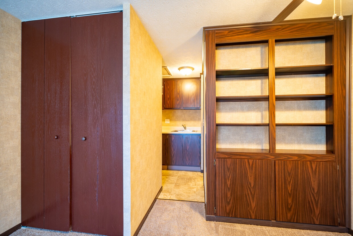 The Rockdale Apartments - 403 Rockdale Ave Boardman, OH 44512 ...