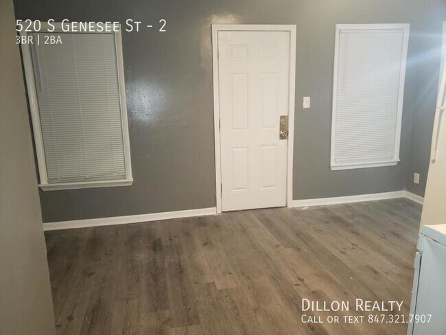 520 S Genesee St Unit 2, Waukegan, IL 60085 - Room for Rent in Waukegan ...