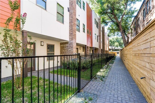 6270 Oram St Unit 101, Dallas, TX 75214 - Condo for Rent in Dallas, TX ...