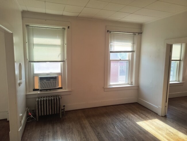 Apartments for Rent with a Walk-In Closet in Northside Historic ...