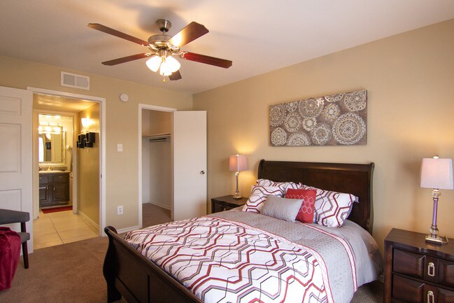 Westward Square Apartments - Houston, TX | Apartments.com