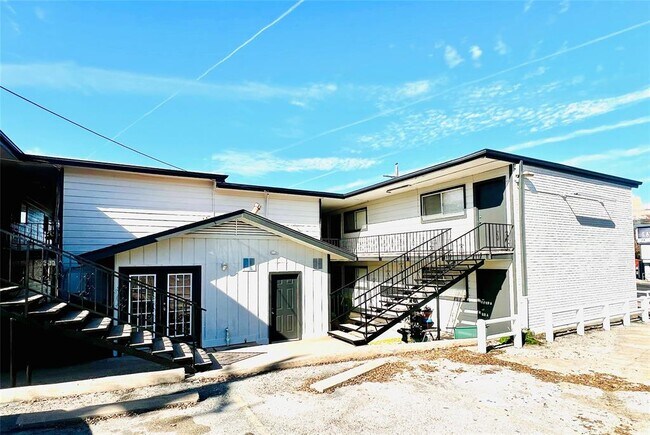 924 E Dean Keeton St Unit 121, Austin, TX 78705 - Room for Rent in ...