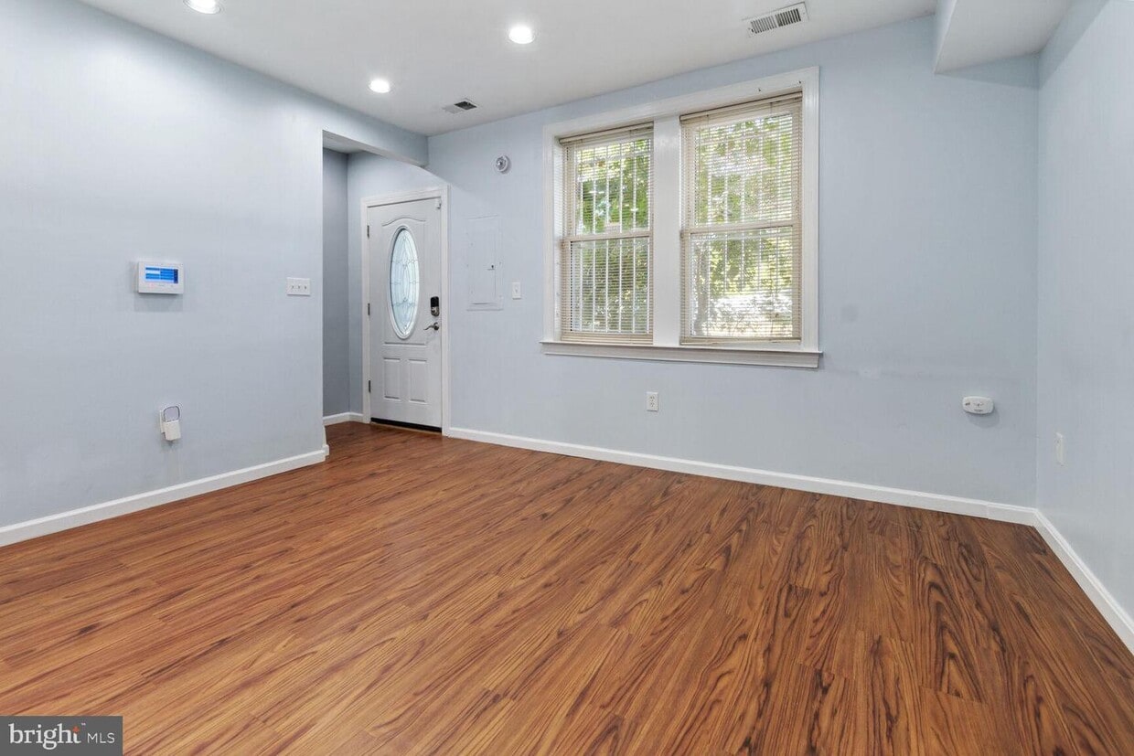 1129 West Virginia Ave NE, Washington, DC 20002 - Townhome Rentals in ...