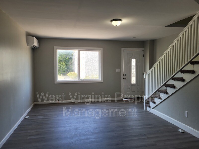 200 Lewis St, Oak Hill, WV 25901 - Townhome Rentals in Oak Hill WV ...