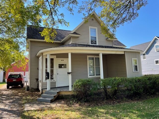 414 12th Ave W, Menomonie, WI 54751 - House Rental in Menomonie, WI ...