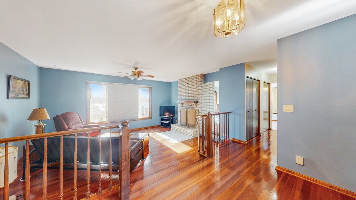 529 Montego Dr, Elk Grove Village, IL 60007 - House Rental in Elk Grove ...