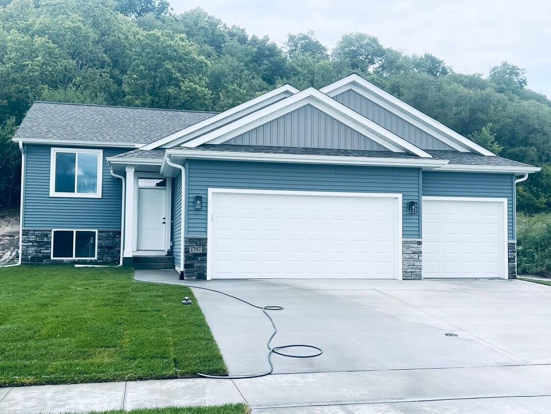 1797 Hadley Hills Dr NE, Rochester, MN 55906 - House Rental in ...