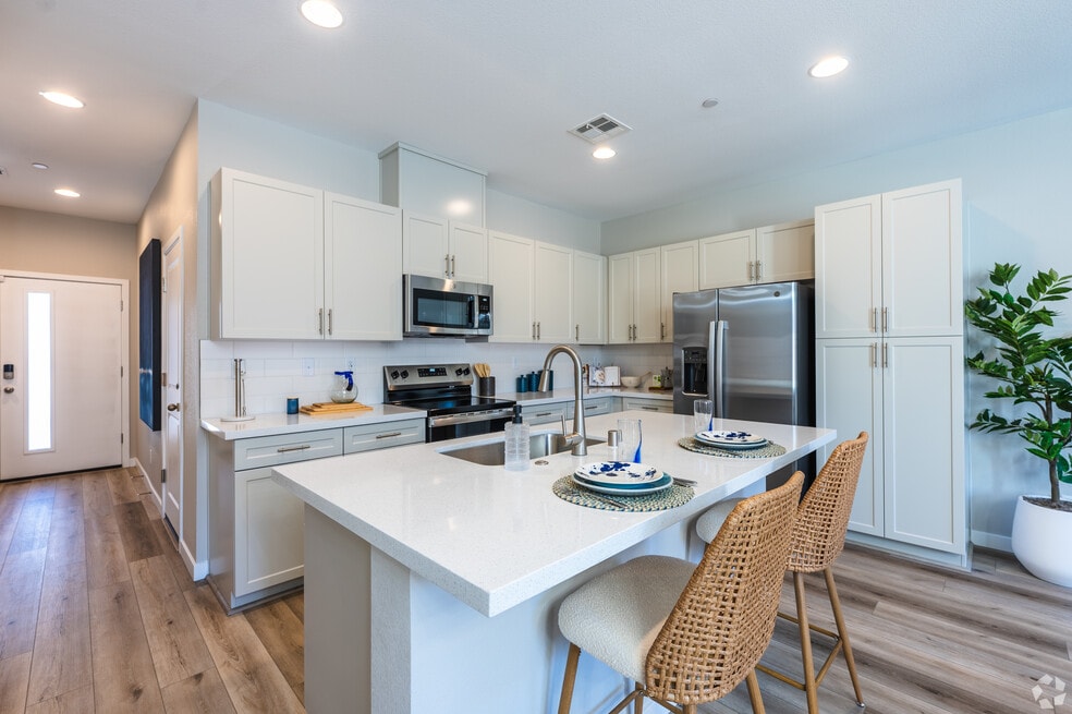9221 Worsley Park Pl, Las Vegas, NV 89145 - Townhome Rentals in Las ...