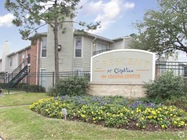Crescent at Cityview Apartments - Houston, TX | Apartments.com