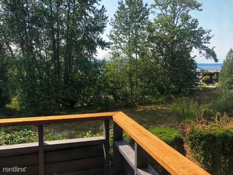 10112 NE 68th St, Kirkland, WA 98033 - Condo for Rent in Kirkland, WA ...