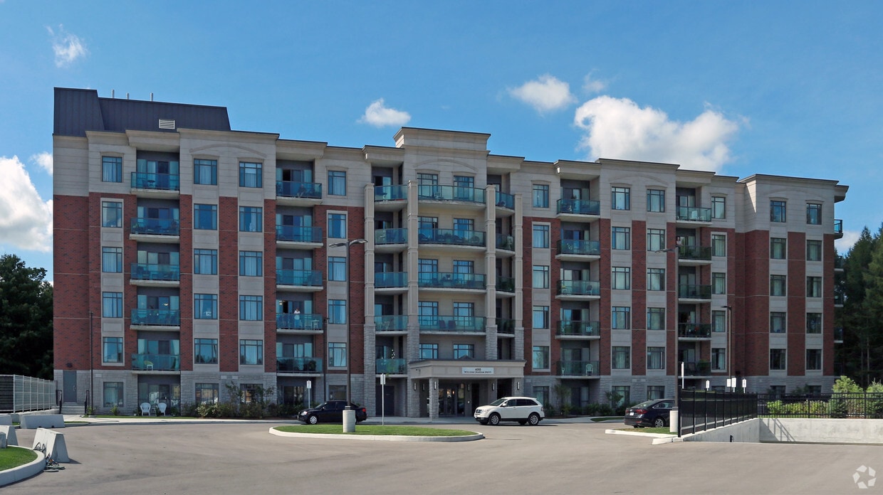 The Meadows of Aurora Apartments - 400 William Graham Dr Aurora, ON ...