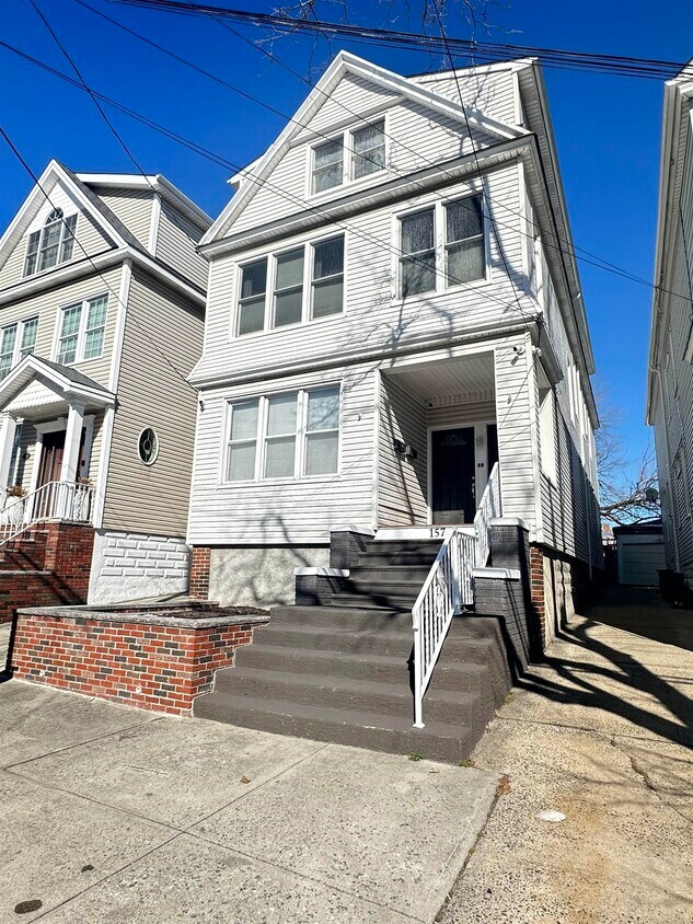 157 W 9th St Unit 1, Bayonne, NJ 07002 - Room for Rent in Bayonne, NJ ...