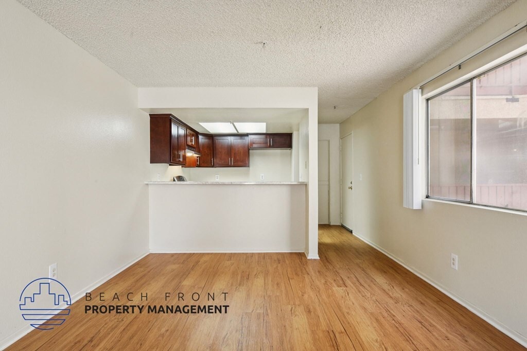 Ross Towers - 1602 N Ross St Santa Ana, CA 92706 | Apartments.com