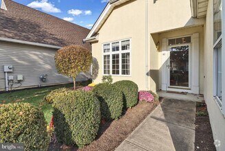 Homes for rent near Thomas R Grover Middle School - West Windsor ...