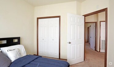 Adam Ridge Condos Rentals - Johnston, IA | Apartments.com