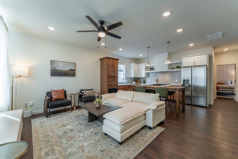 1583 S Burks Ave, Springfield, MO 65807 - House Rental in Springfield ...