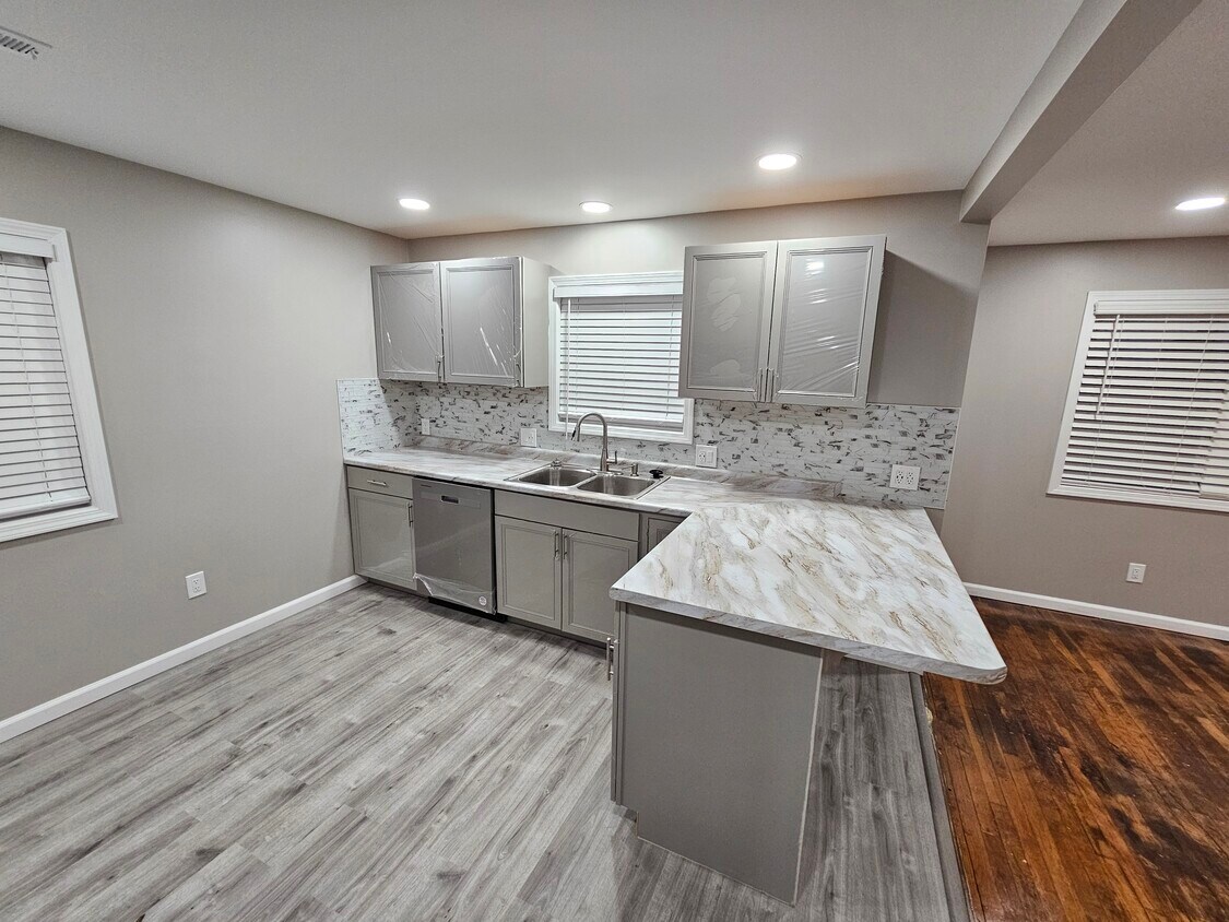 2323 S Hunter Rd, Indianapolis, IN 46239 - House Rental in Indianapolis ...