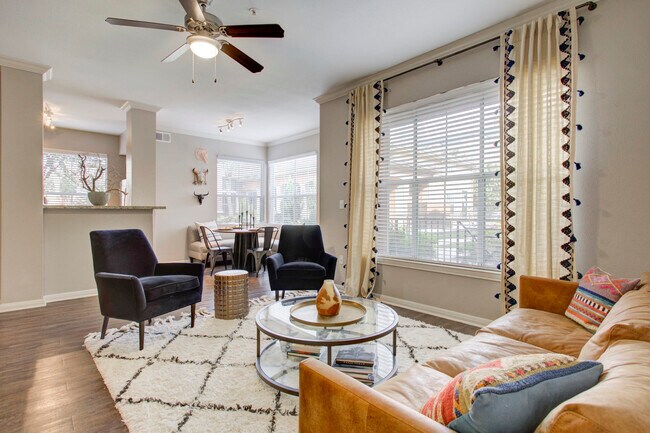 Gables Metropolitan Uptown Apartments - 3300 Sage Rd Houston, TX ...