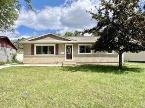 Terry Meadows Apartments for Rent with Washer & Dryer - Janesville, WI ...