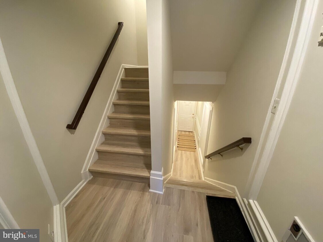 1988 Crescent Park Dr, Reston, VA 20190 - Townhome Rentals in Reston VA ...