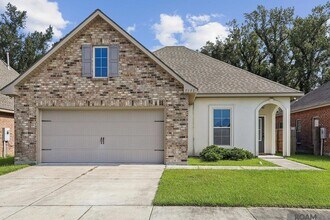 Hunters Trace Apartments for Rent with a Garage - Baton Rouge, LA ...