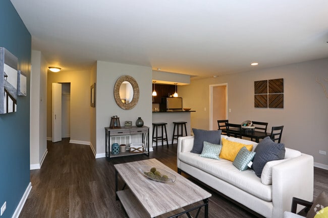 Forest Pointe Rentals - Lake Bluff, IL | Apartments.com