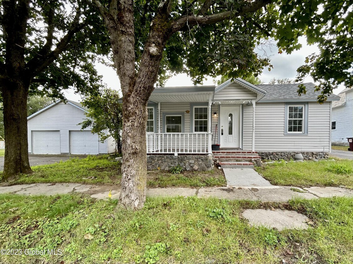 10 Cooper St, Fort Edward, NY 12828 - House Rental in Fort Edward, NY ...
