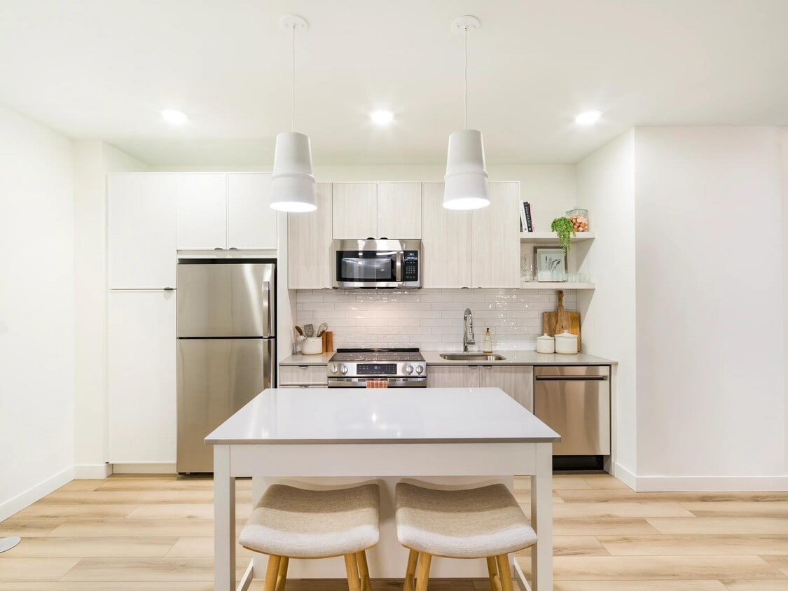Modera Revere Beach - 560 Revere Beach Blvd Revere, MA 02151 ...