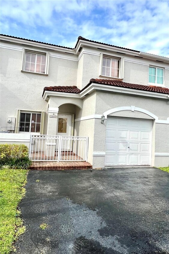 12651 SW 143rd Ln, Miami, FL 33186 - Townhome Rentals in Miami FL ...