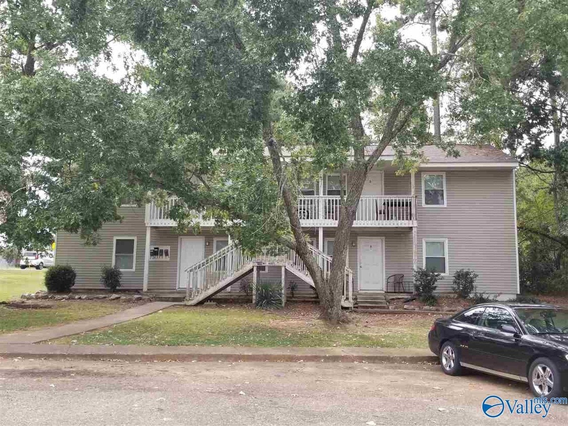 100 Michael Ave Unit D, Madison, AL 35758 - Room for Rent in Madison ...