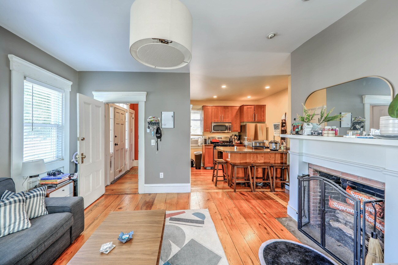 146 Carpenter St Unit 1, Providence, RI 02903 - 146 Carpenter St ...