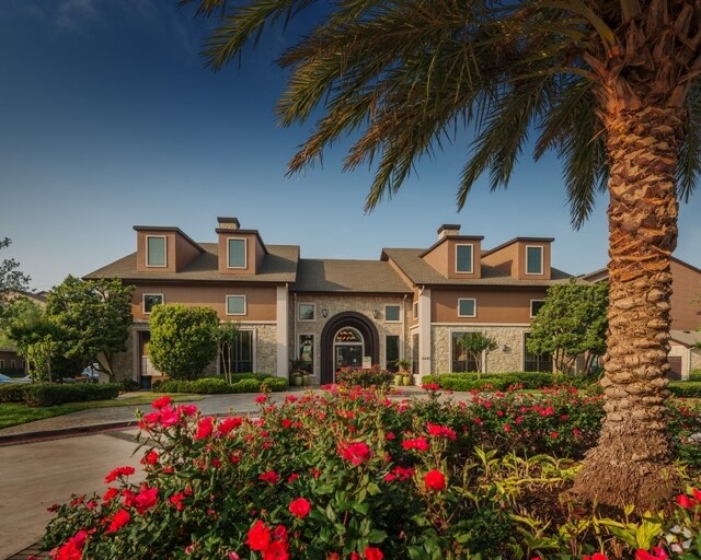 MAA Fall Creek - Apartments in Humble, TX | Apartments.com