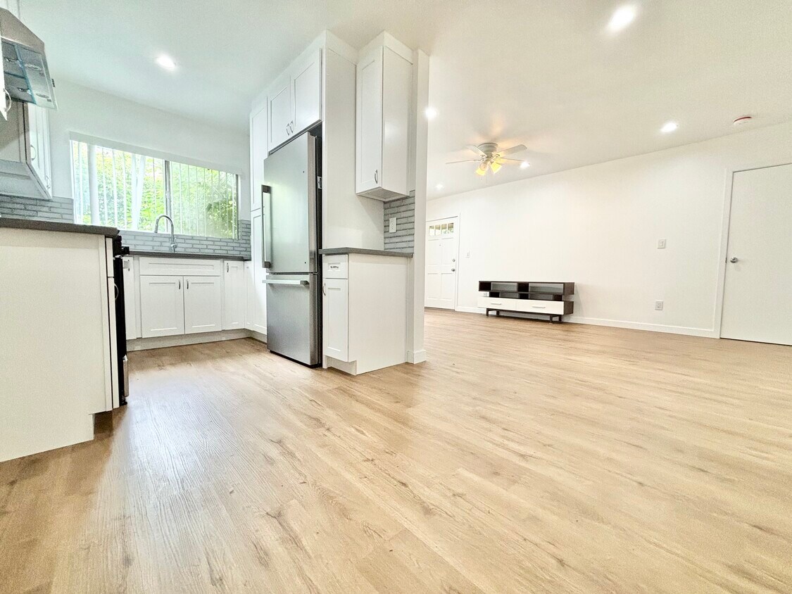 11731 Kittridge St Unit 3A, Los Angeles, CA 91606 - Room for Rent in ...