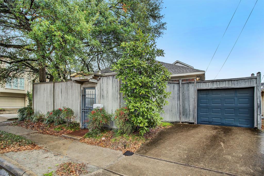 1901 Dunlavy St, Houston, TX 77006 - House Rental in Houston, TX ...