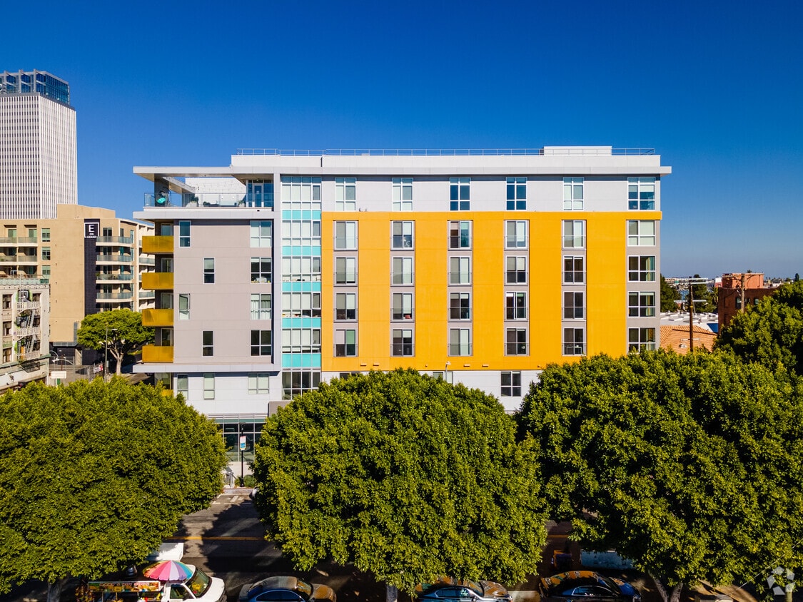 Onyx Apartments Los Angeles