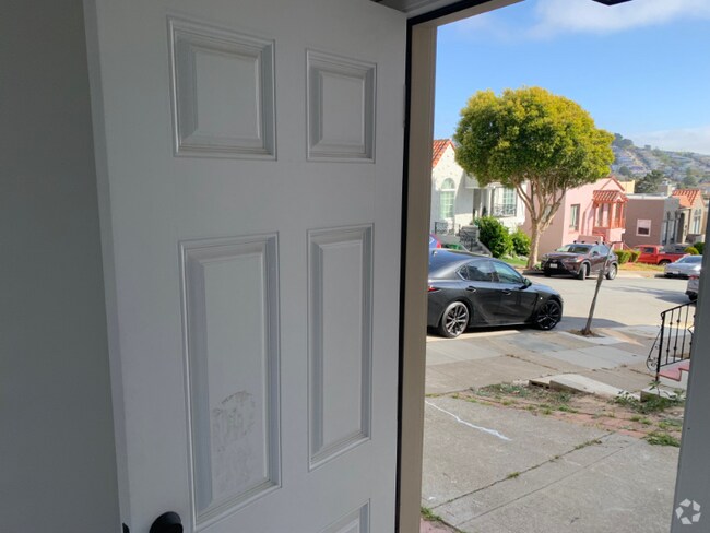 Ingleside Terrace Apartments for Rent with Gym/Fitness Center - San ...