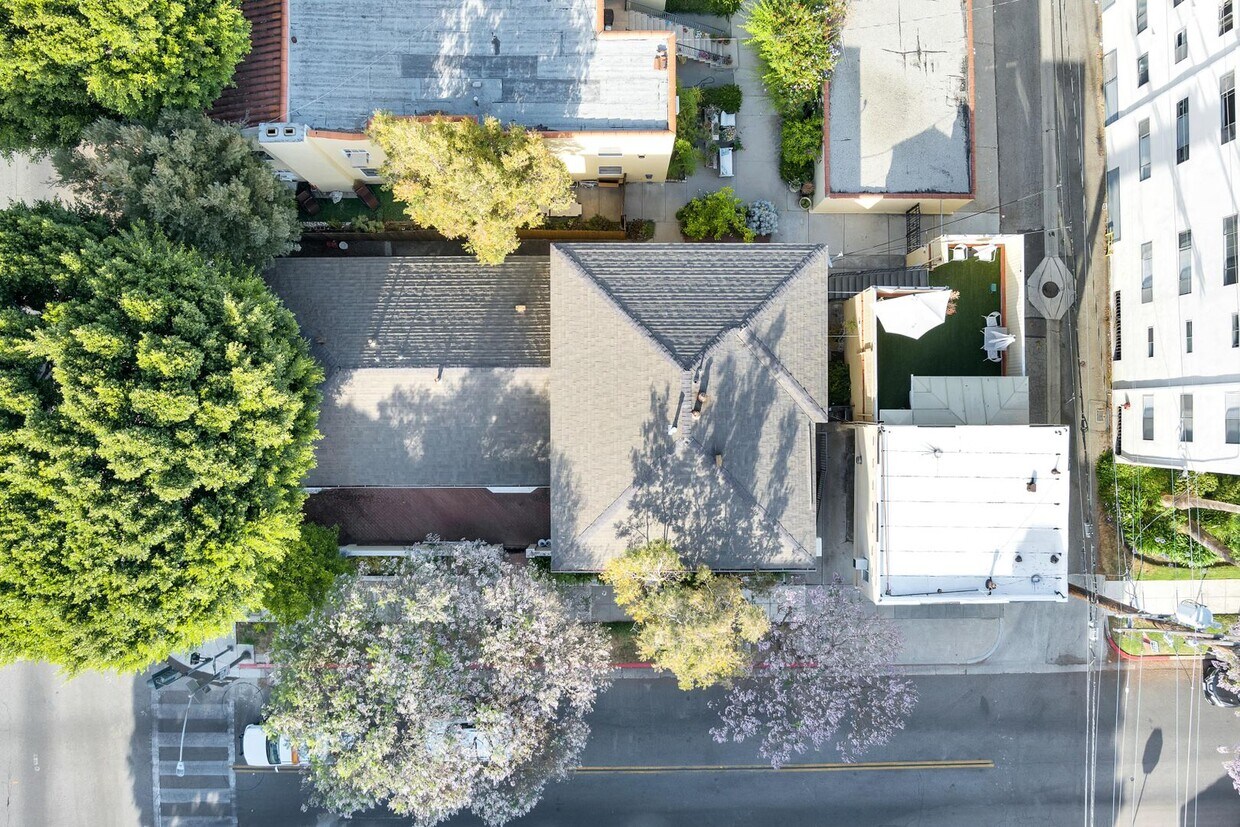 334 N La Peer Dr Unit B, Beverly Hills, CA 90211 - Room for Rent in ...