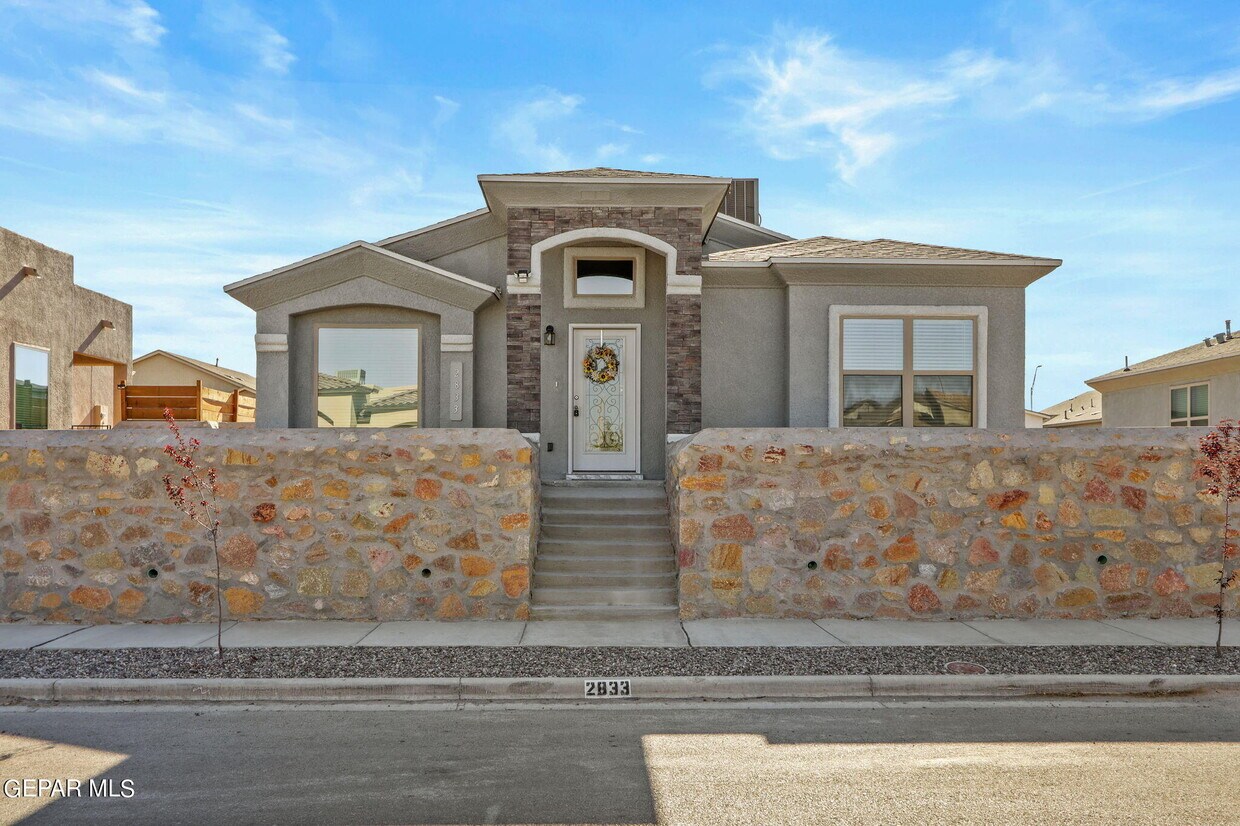 2833 Maria Casas St, El Paso, TX 79938 - House Rental in El Paso, TX ...