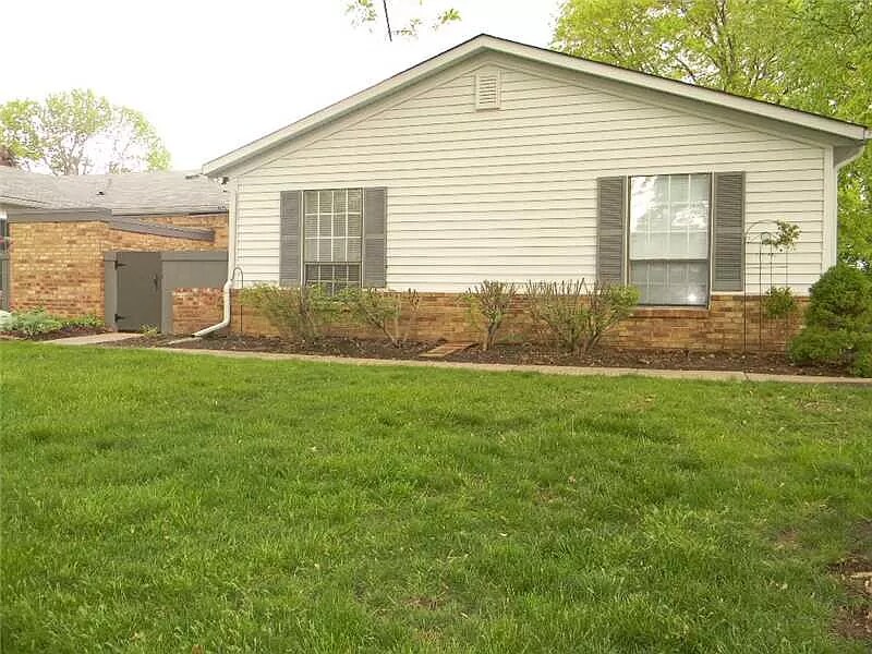 4411 Clovelly Ct Unit Whitehall Commons, Indianapolis, IN 46254 - Condo ...